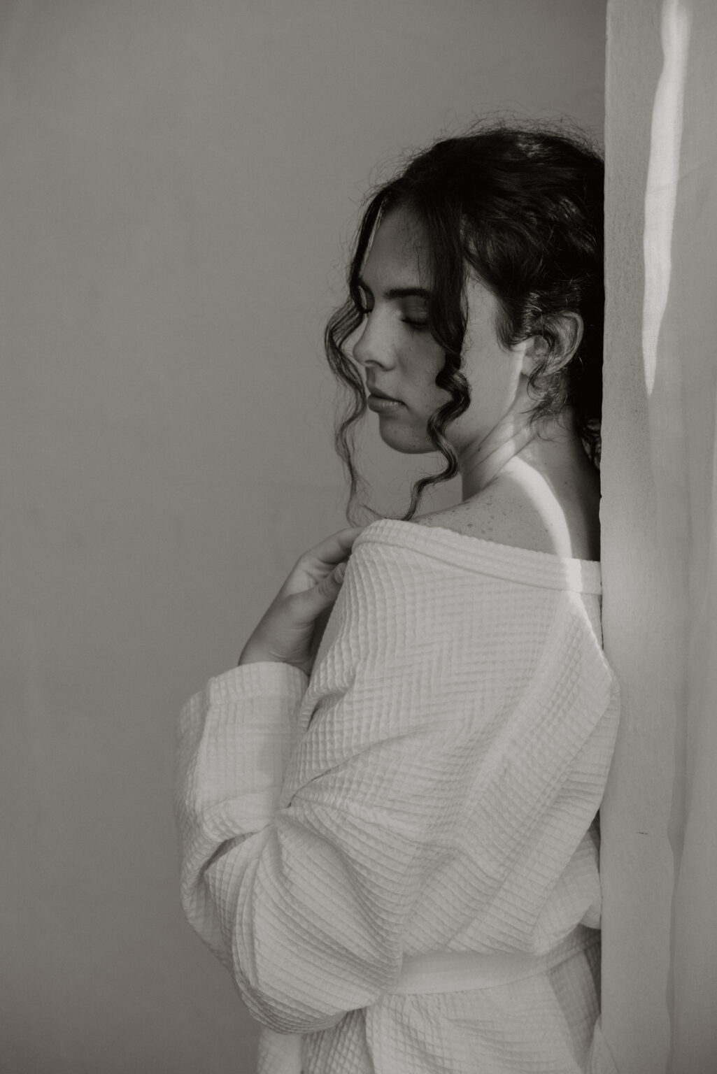 Luxury Styled Bridal Shoot at the Mill Studio - stratmanimagery.com