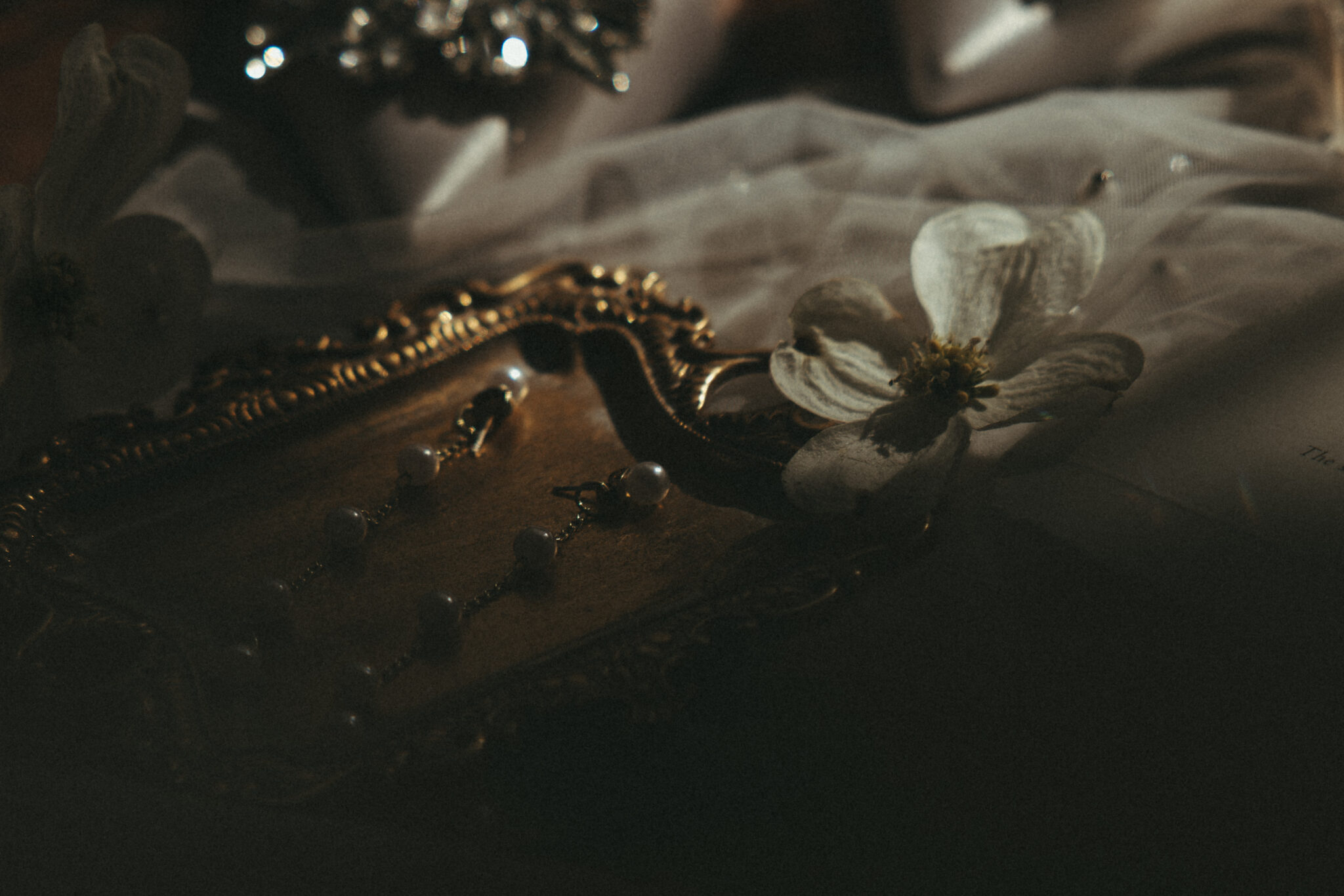 Luxury Styled Bridal Shoot at the Mill Studio - stratmanimagery.com