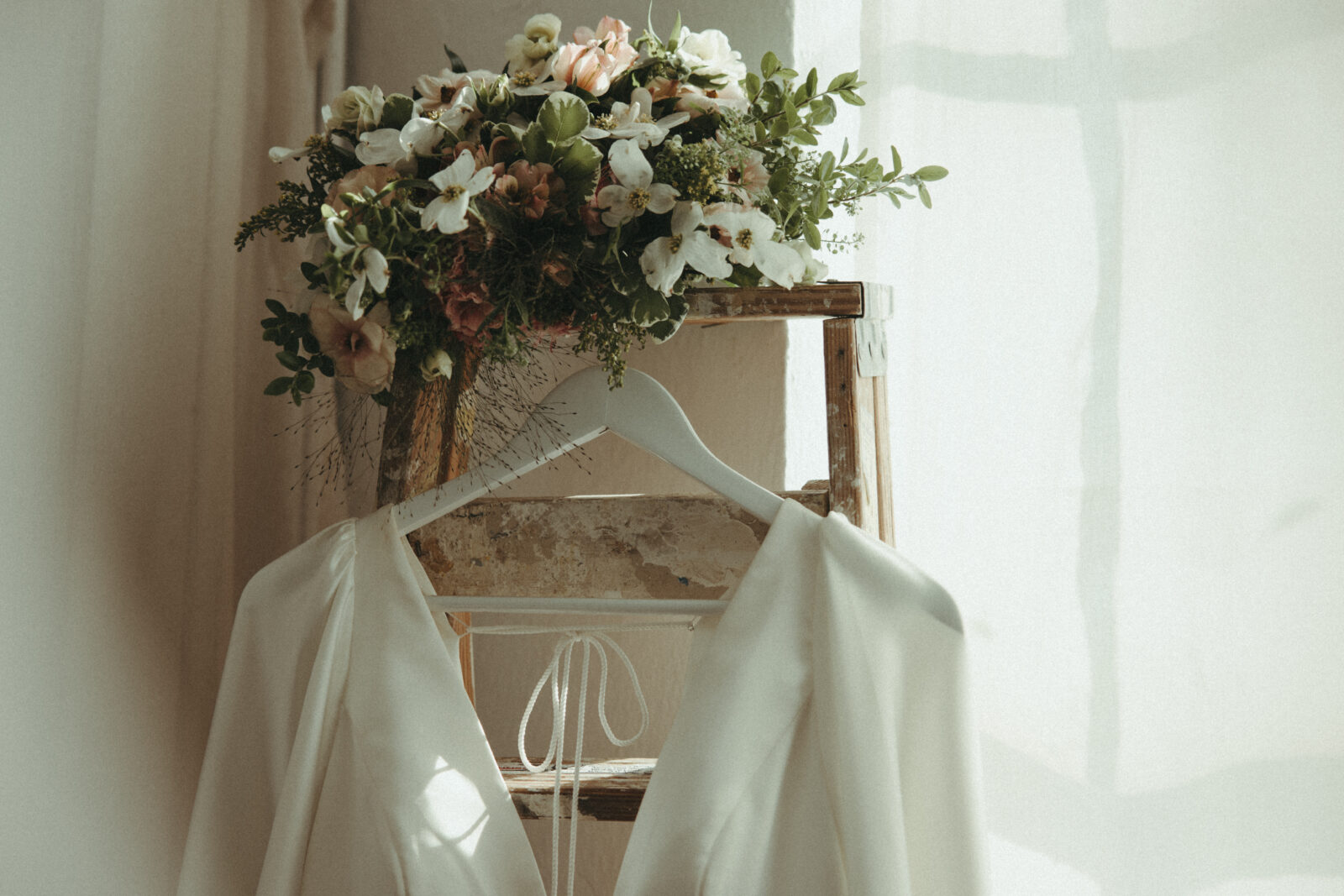 Luxury Styled Bridal Shoot at the Mill Studio - stratmanimagery.com